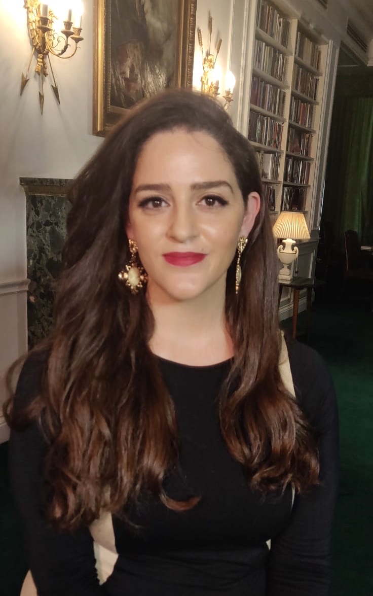 About | Nicole Trilivas